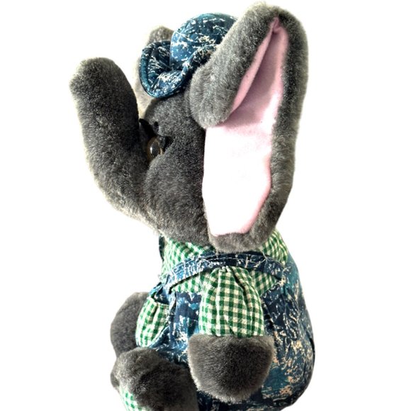 Kuddle Me Toys | Toys | Vintage Kuddle Me Kellytoy Elephant Stuffed ...